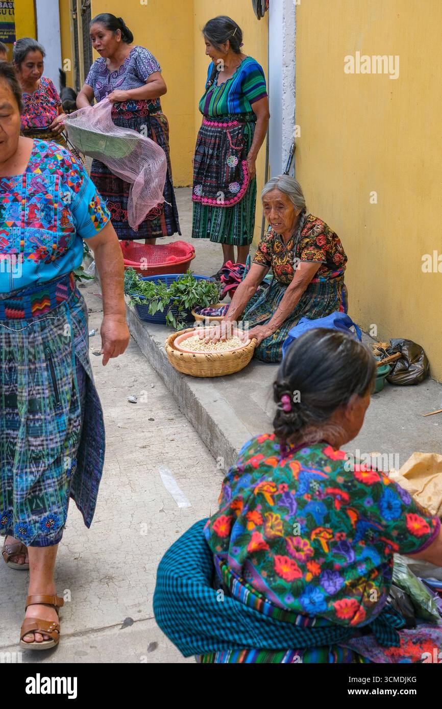 Plaza San Andrés - San Andrés Itzapa | Premium Retail Space | Occupi ...